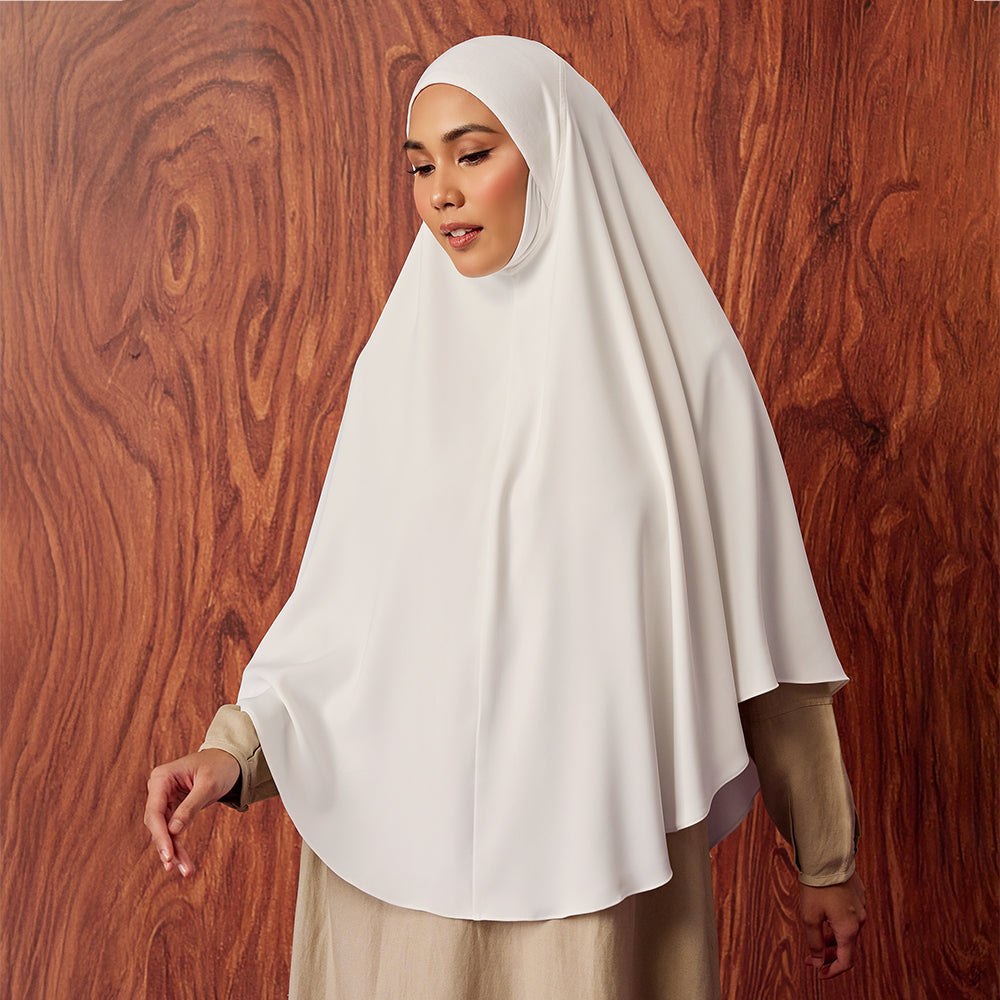 Rawda in White – TudungPeople Singapore (TudungPeople Int. Pte. Ltd)